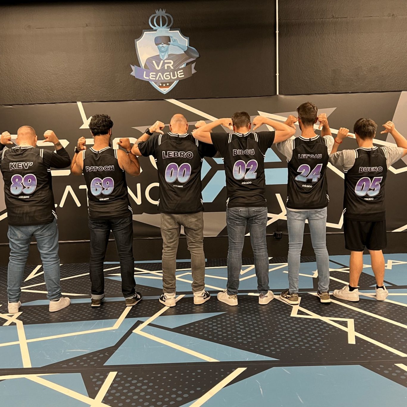 Le trophée Markcom League 2023 dans les mains de Mikado – adada